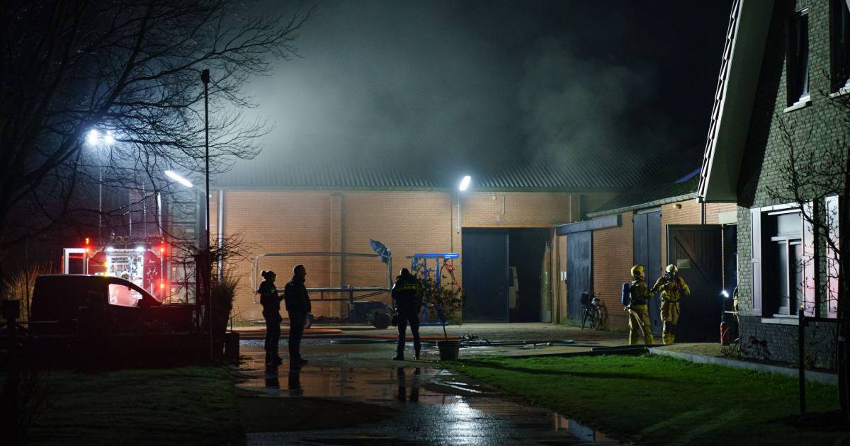 Veel rook bij brand in schuur in Cothen | Wijk bij Duurstede | AD.nl