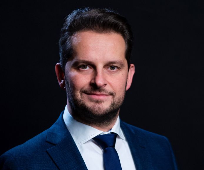 Ambacht: nog drie weken wachten op nieuwe wethouder | Dordrecht | AD.nl