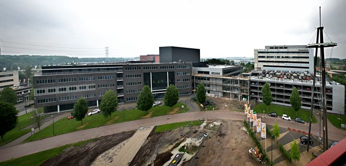 Prodrive creëert campus in Son met loopbruggen voor mens en robot ...