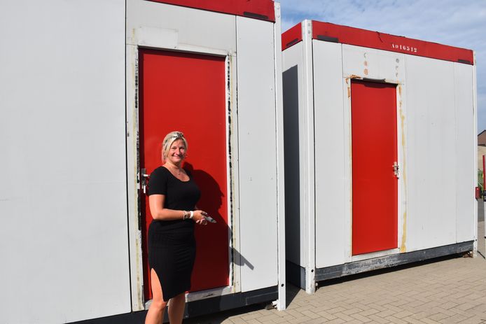 Het Wezeltje krijgt nieuwe containerklassen na brand | Lanaken | hln.be