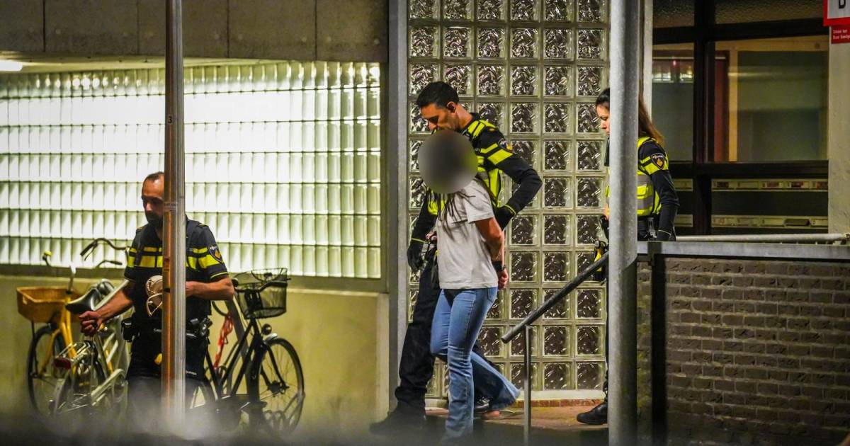 Gewonde Bij Steekpartij Hudsonlaan Eindhoven Politie Houdt Verdachte