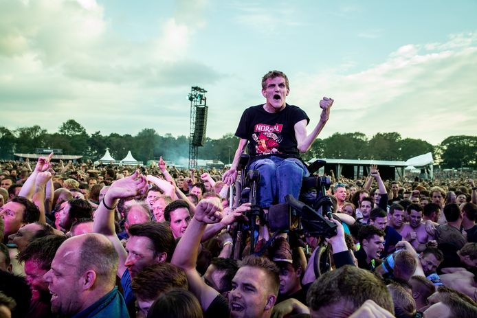 🎧 Normaal bestaat 50 jaar: ‘Ze veranderden ons én mijn leven als een ...