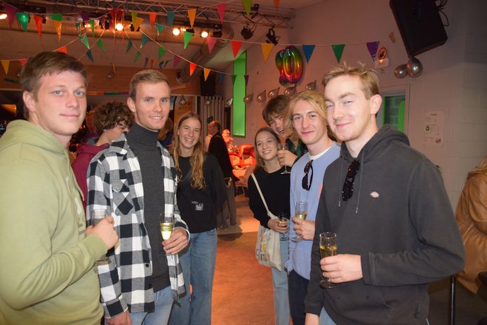 Jeugdcentrum Pingie houdt geslaagd verjaardagsfeest voor 50-jarig ...