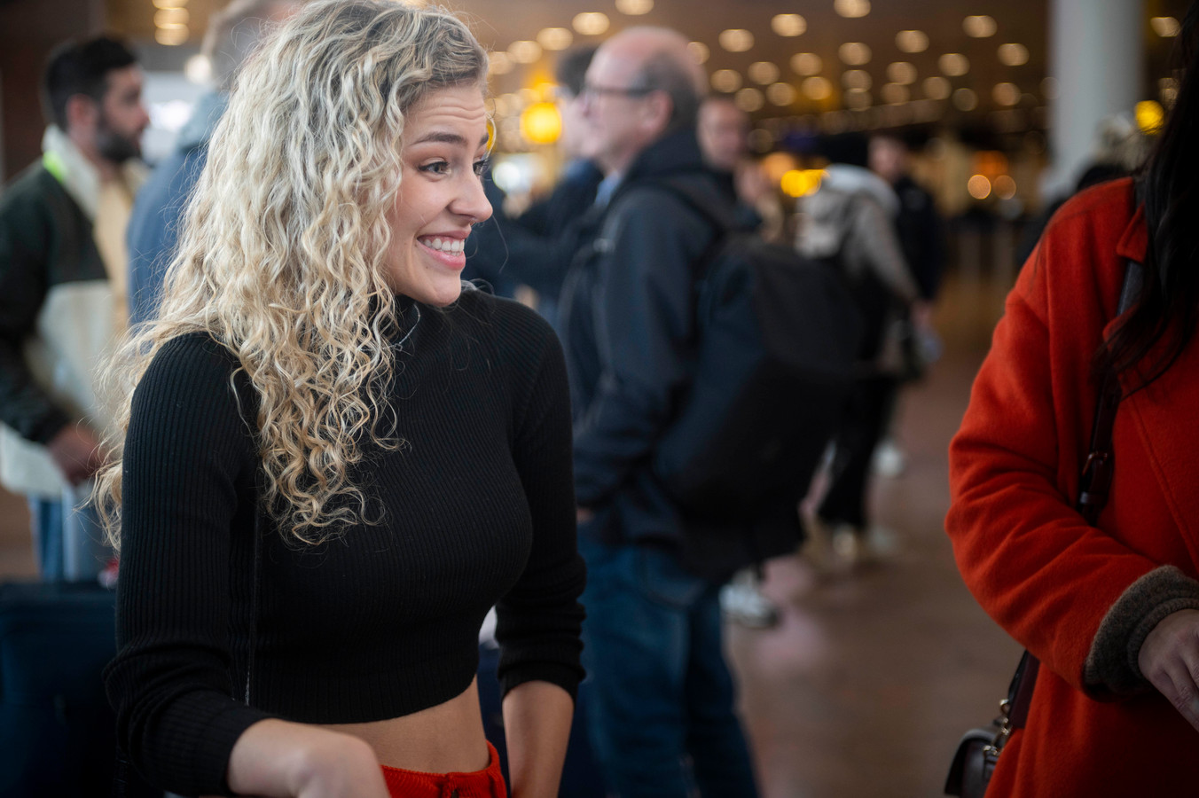 IN BEELD. K3, Metejoor, Stef Bos, Gunther Neefs en Portland vertrokken richting Barcelona voor ...