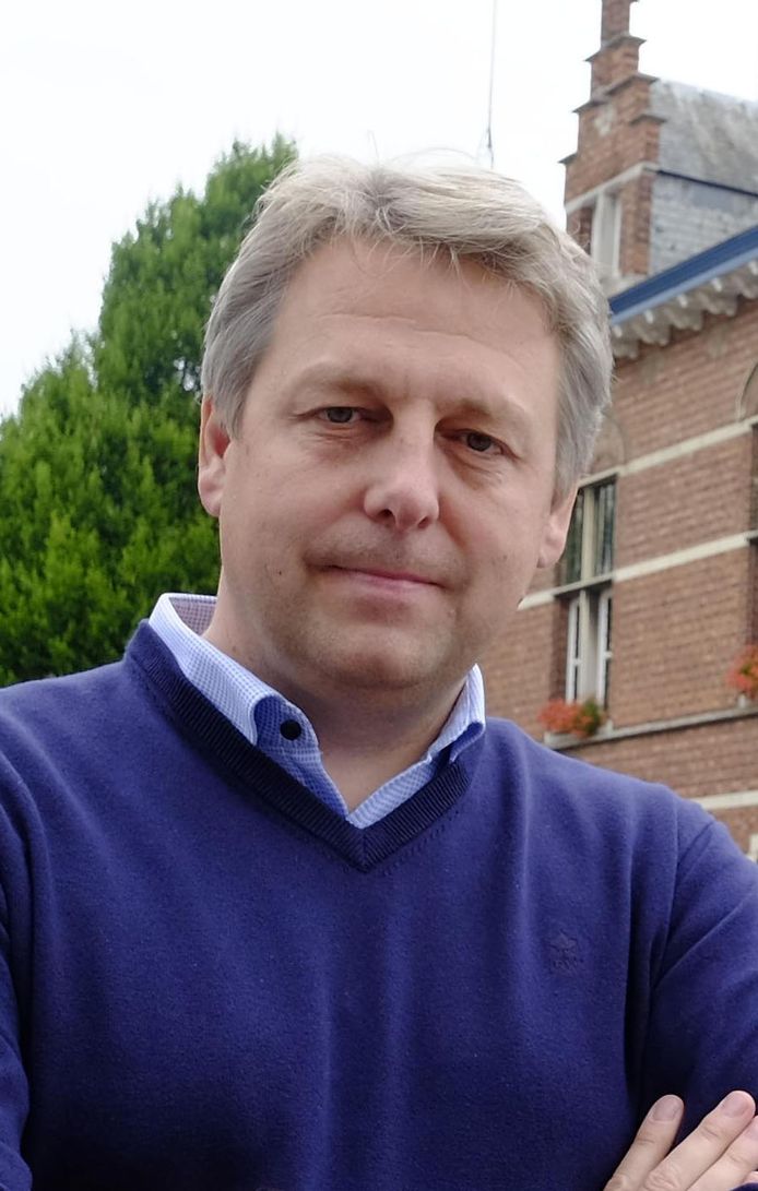 Bevoegdheden schepen Paul Van Ham afgenomen | Malle | hln.be