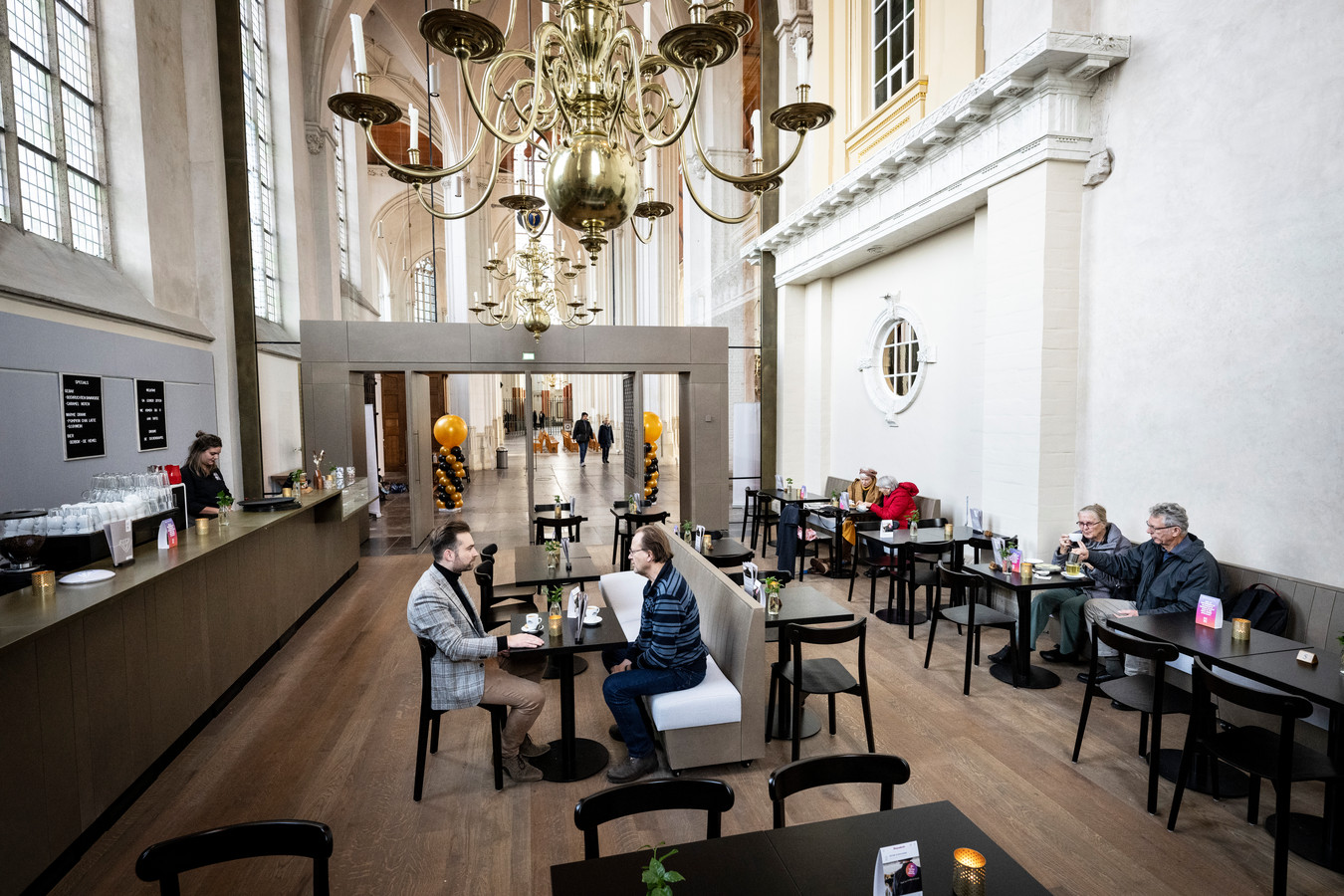 Café opent in de Nijmeegse Stevenskerk: ‘365 dagen per jaar een koffie ...