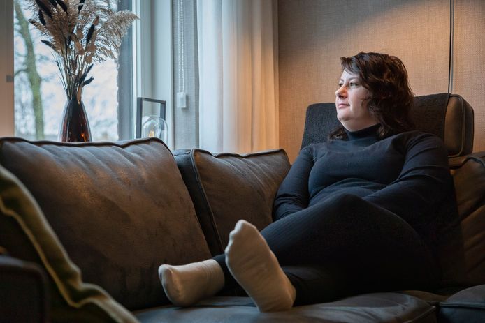 Longcovidpatiënt Simone twijfelt niet meer over haar ziekte: ‘Ik leef ...