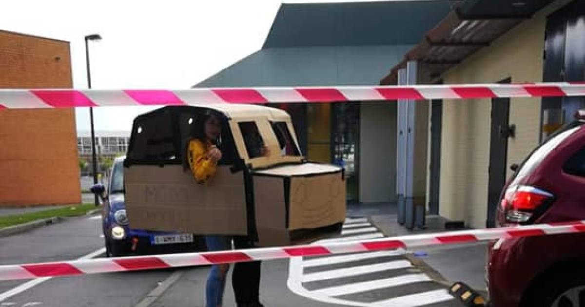Au drive-in du McDo en caisse en carton | Insolite | 7sur7.be