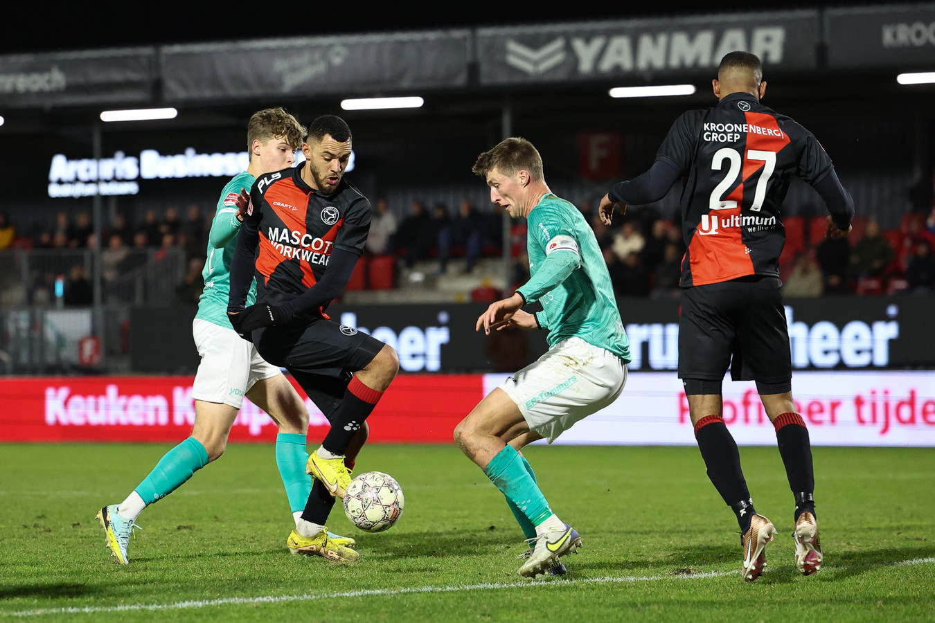 Jong Ajax laat weinig heel van NAC Breda, PEC Zwolle zet nieuwe stap ...