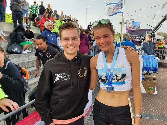 Kustmarathon-winnaar Schrama blijft alle discussie voor en wint weer in ...
