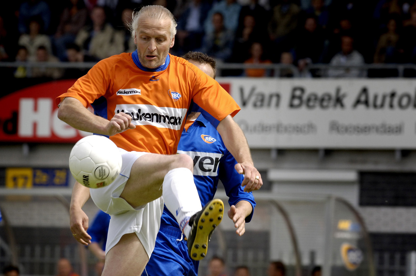 Serie Adieu | De onverbeterlijke koning van de terugspeelbal | Foto | AD.nl