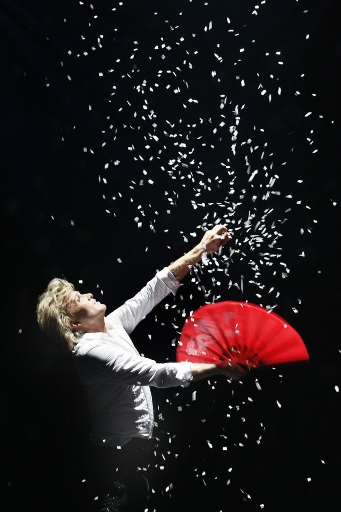 Pers massaal naar Hans Klok | Apeldoorn | destentor.nl