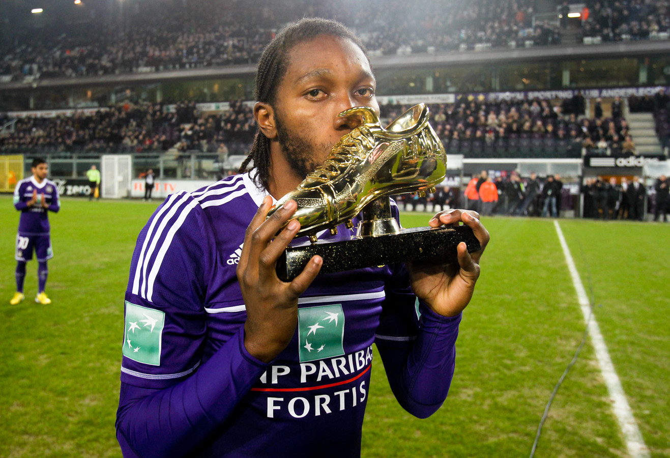 Anderlecht ontkent interesse, maar Mbokani is formeel: "Ik praat met de drie grootste clubs van ...