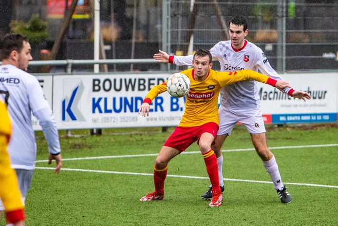 Hattrickheld Kevin Peppels knalt Rohda Raalte naar koppositie | Sport ...