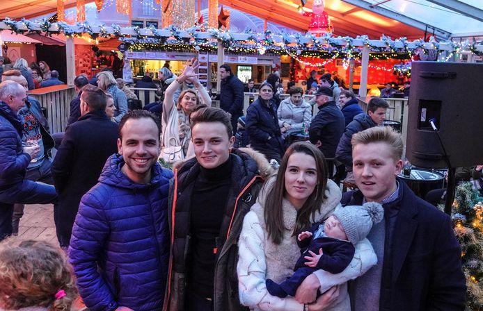 Kerstdorp op Schouwburgplein is succes, maar volgend jaar ligt lat nog ...