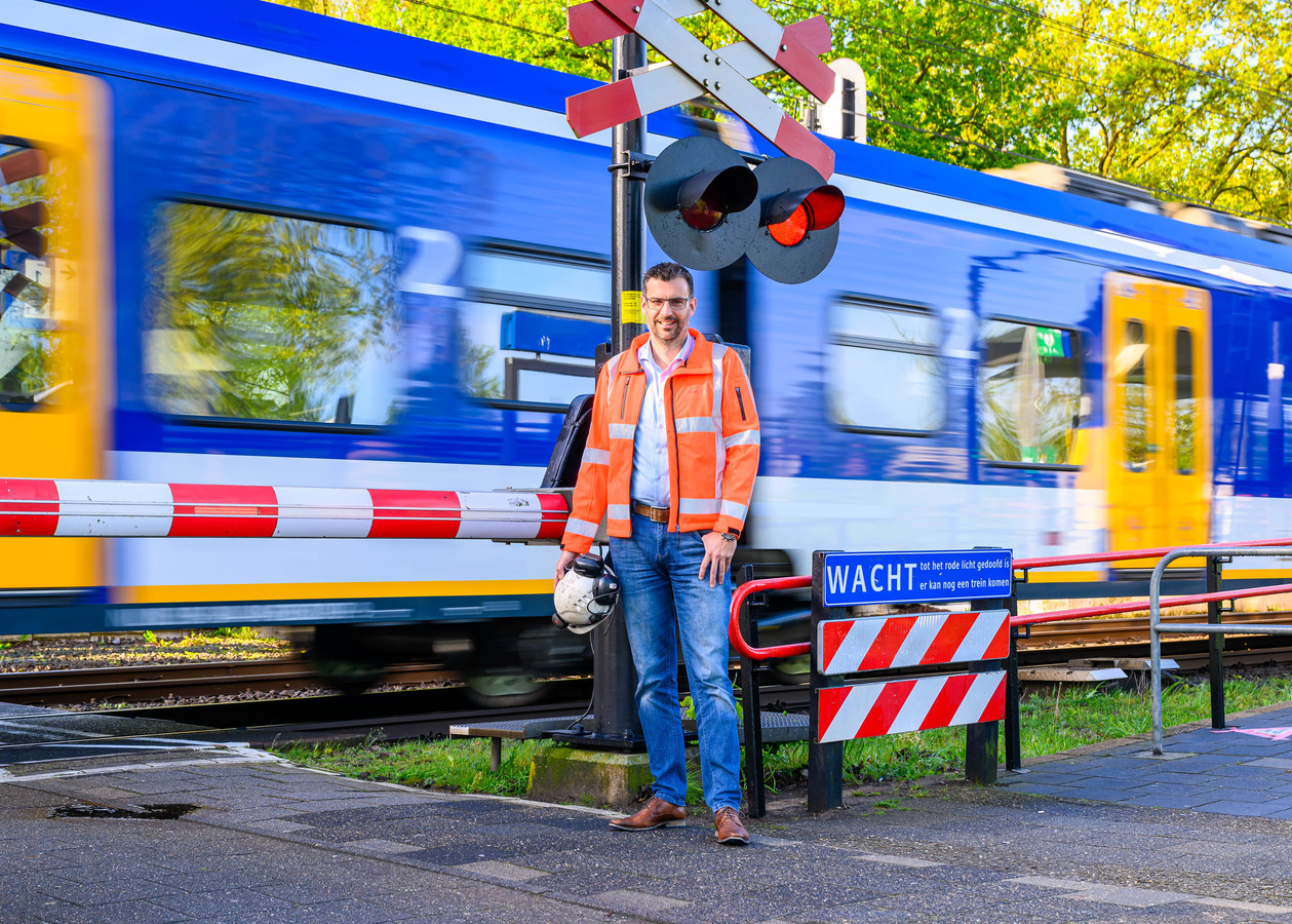 Het spoorvirus heeft plotsklaps vertrekkend wethouder Thijs van Kessel ...
