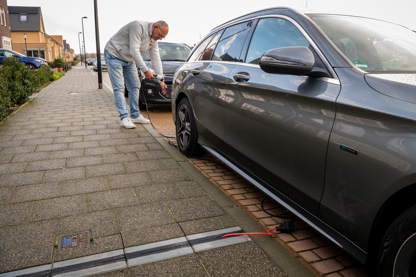 Hengelo volgt Enschede: inwoners kunnen vanaf eind maart kabelgoot ...