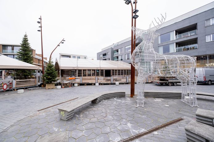 Winterbar wordt opgebouwd, Dorpshart afgesloten tot 8 januari | Puurs ...