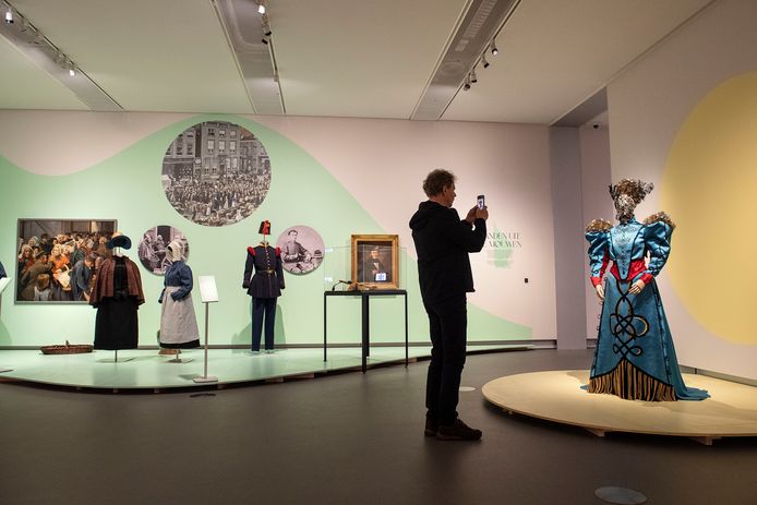 Stedelijk Museum Breda is een soort magazine met meerdere sferen: ‘we ...