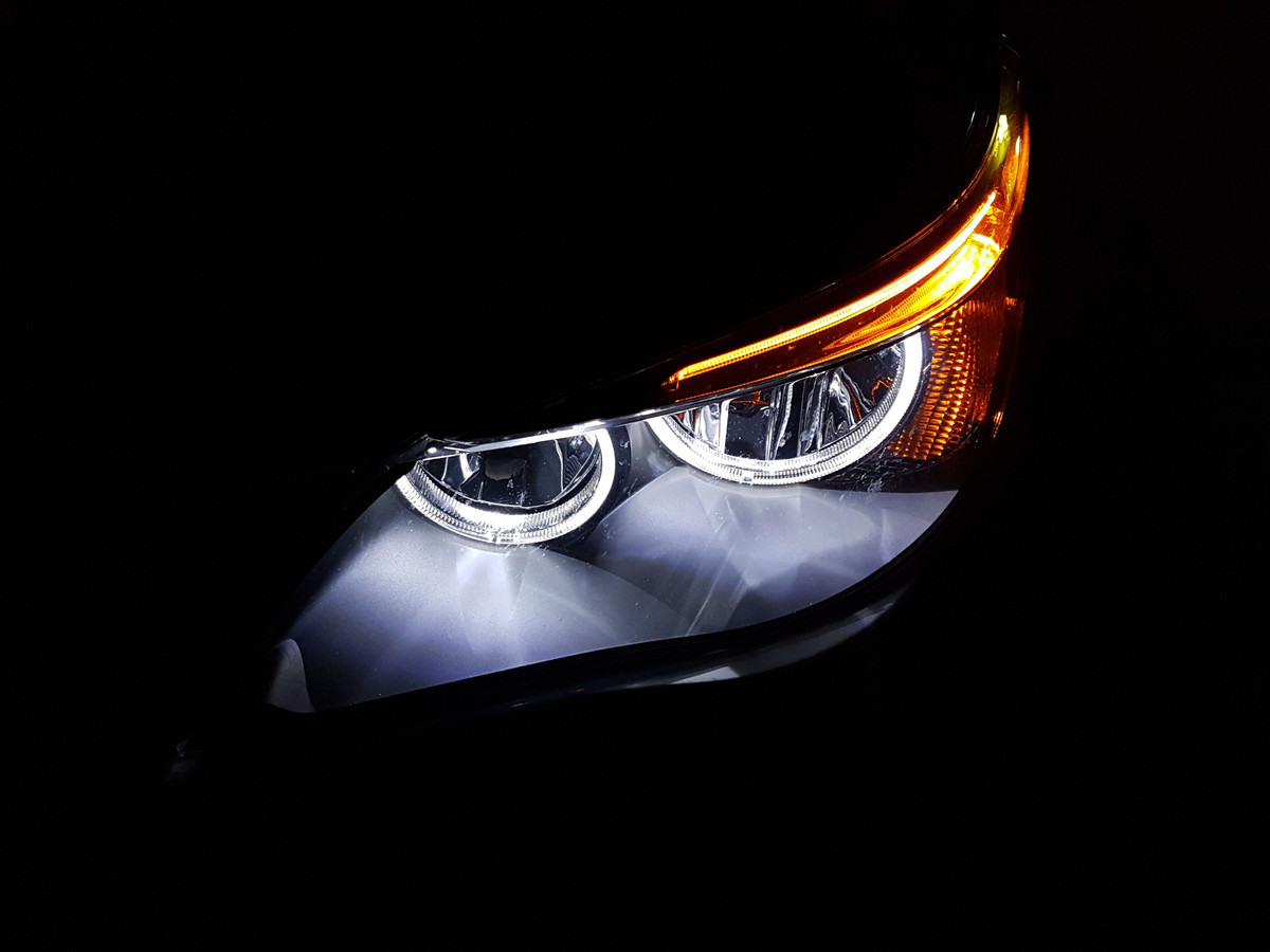 ‘Kan ik de koplampen van mijn auto aanpassen voor linksrijdend verkeer ... ‘Kan ik de koplampen van mijn auto aanpassen voor linksrijdend verkeer ...