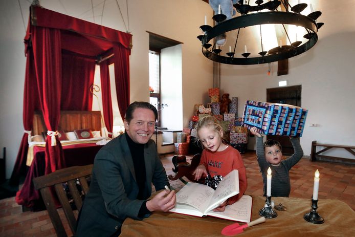 Topdrukte op Loevestein, iedereen wil het slot zien waar Sinterklaas ...