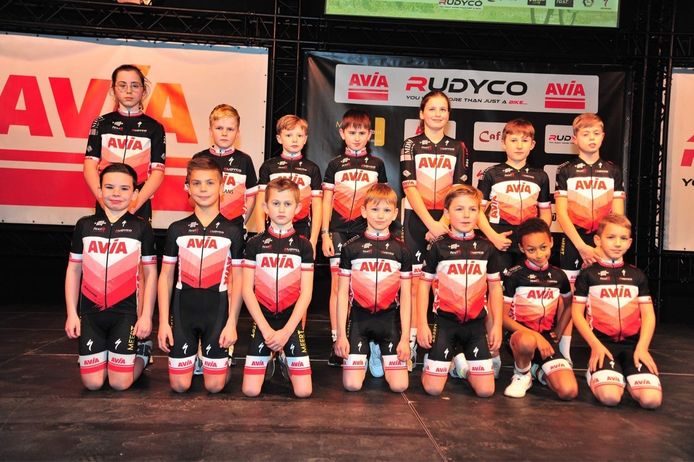 Avia-Rudyco viert vijfentwintigjarig jubileum in stijl met titels en medailles | Sport in de ...