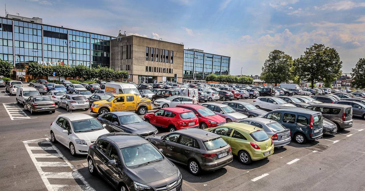 Raam kapotgegooid en kassa gestolen uit café De Posthoorn: tien maanden ...