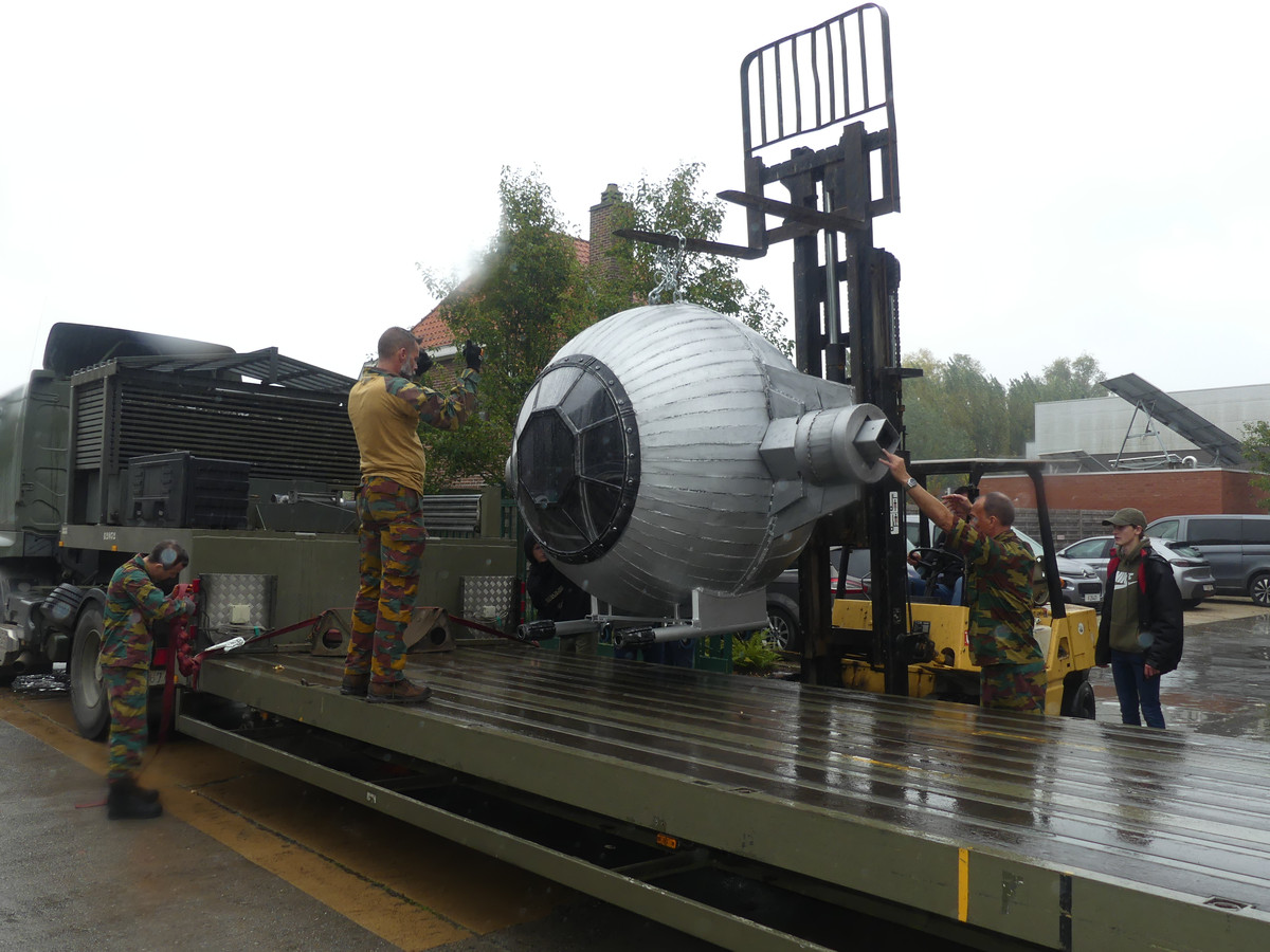 VTI-leerlingen bouwen Star Wars-ruimteschip na en het leger is ...