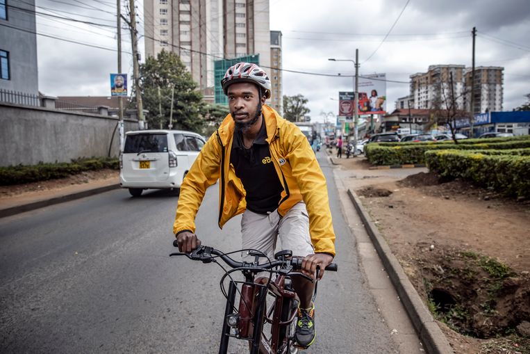 Langzaamaancties op een e-bike: de fietsers van Nairobi komen op voor ...