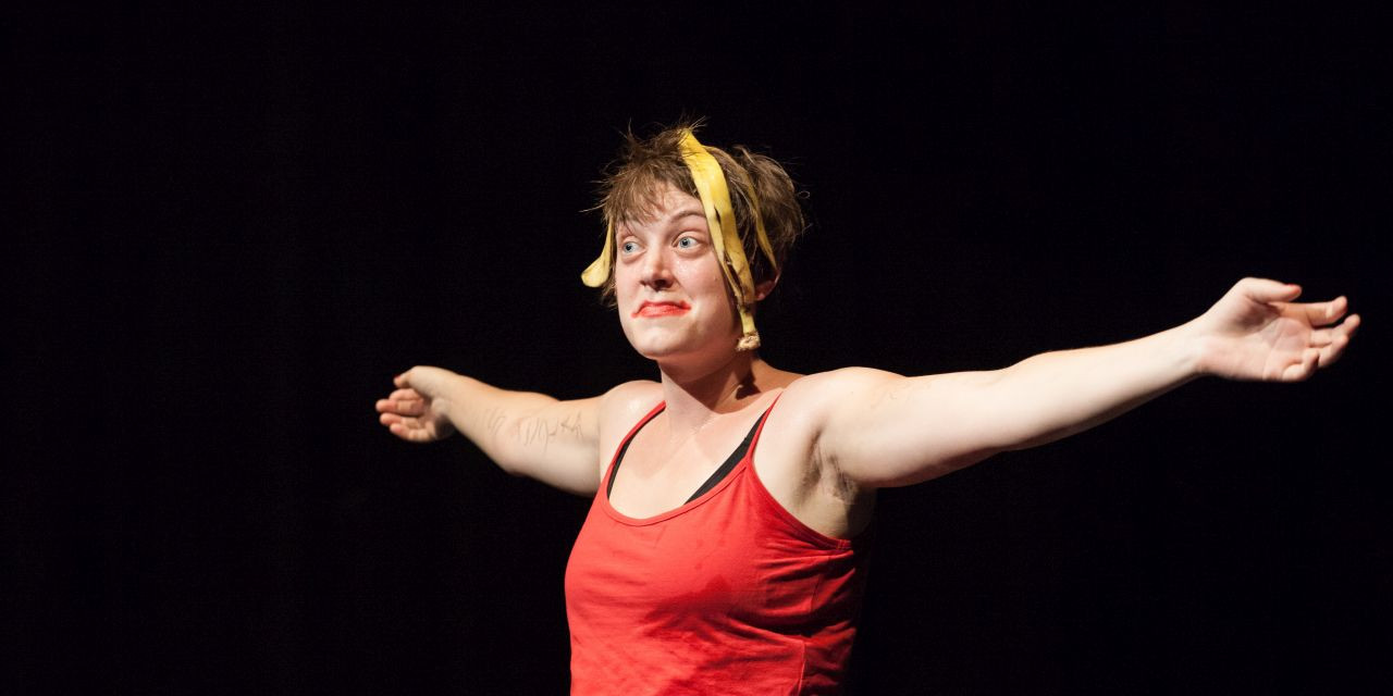 Schrijver en slamdichter Monique Hendriks uit Eindhoven wint El Hizjra ...