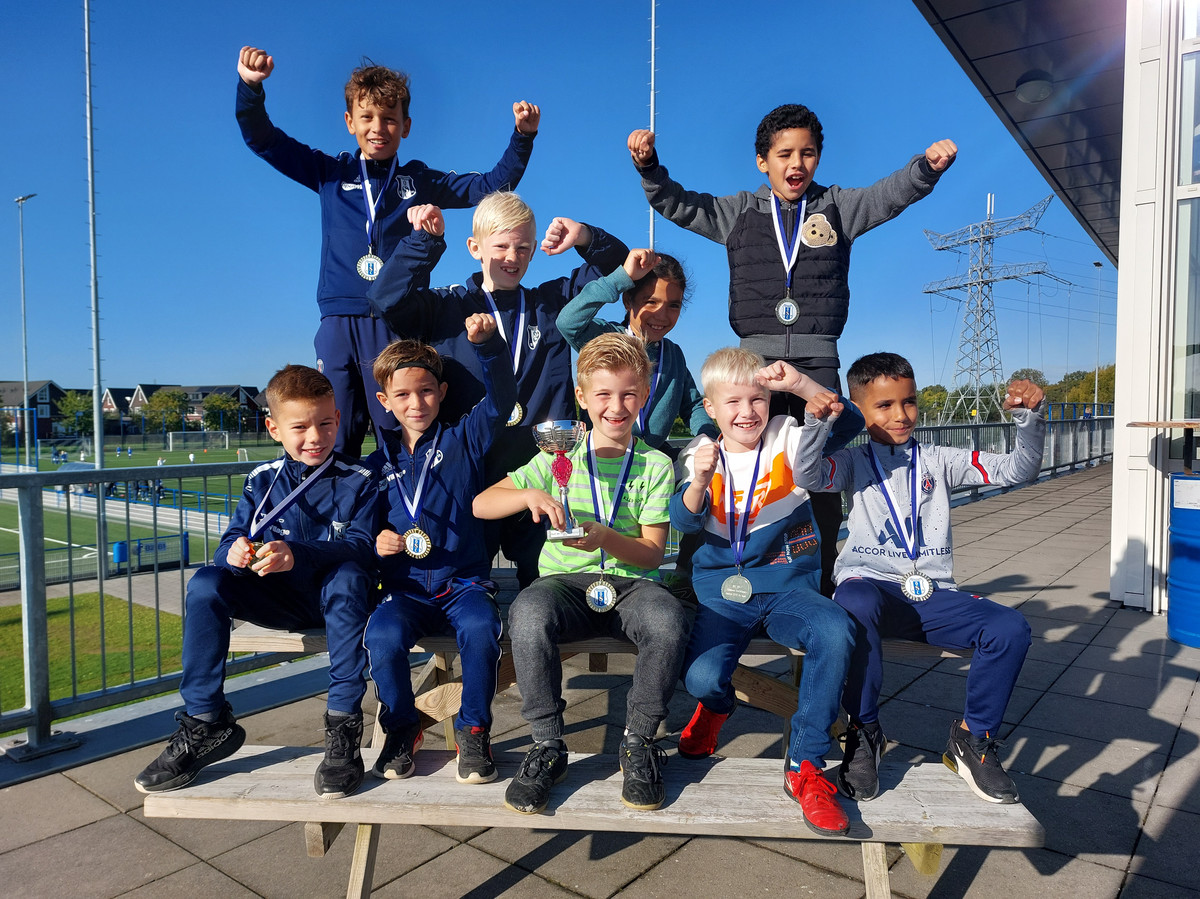 Dit zijn ze, de nieuwe kampioenen uit jouw regio! | Foto | destentor.nl