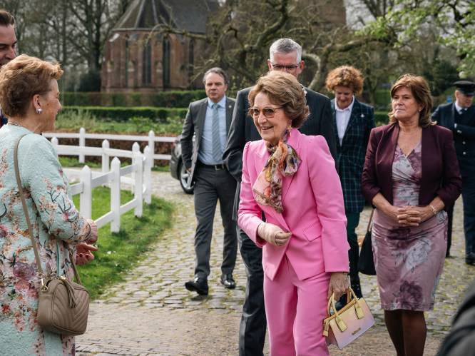 Romy maakt jaloers met bikinifoto en Chantals haar is ontploft | Show ...