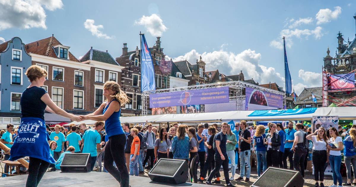 Eerstejaars proeven aan het studentenleven tijdens OWee- week van TU Delft | Delft | AD.nl