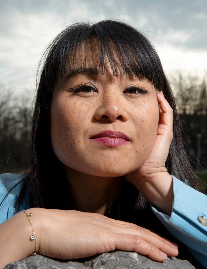 Actrice en theatermaker Nhung Dam: ‘Ik wil tegen de klippen op alles ...
