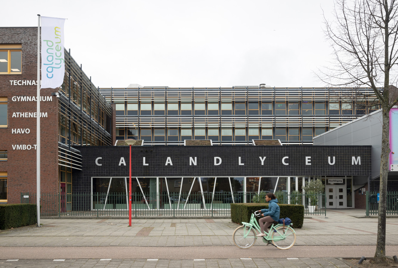 Problemen voor Calandlyceum in Amsterdam Nieuw-West stapelen zich op ...