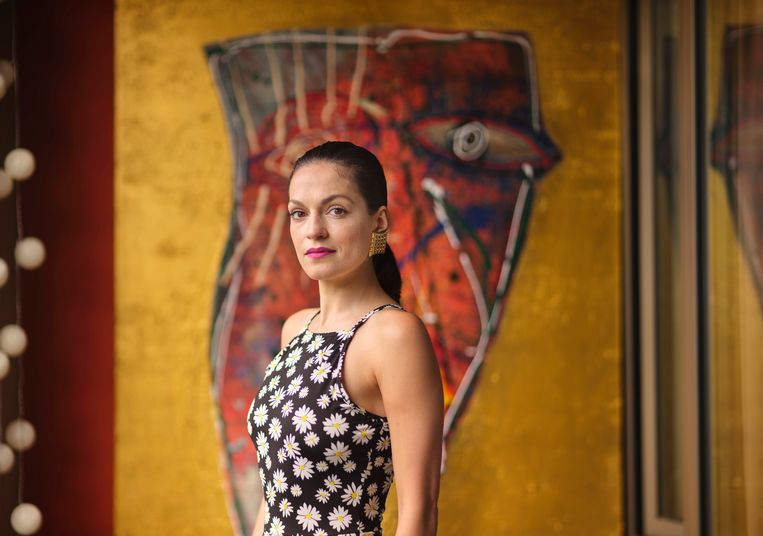 Actrice Stephanie Louwrier: ‘Hoe kon iets waar ik zoveel voldoening uit ...