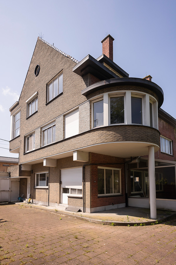 BINNENKIJKER. Volg Eline (43) terwijl ze burgerhuis uit 1938 verbouwt ...