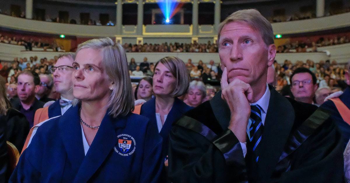 Nieuwe VUB-rector opent academiejaar in Bozar | Brussel | hln.be