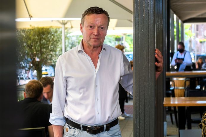 Horecaman Gerard heeft nog jaren last van corona: ‘Ik moest mijn huis ...