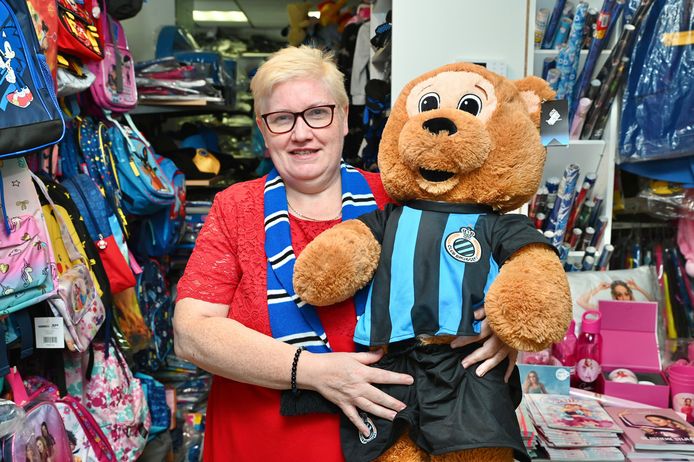 Meense Blauw Zwart Shop viert 20ste verjaardag: “Zelfs internationale klanten vinden de weg naar ...