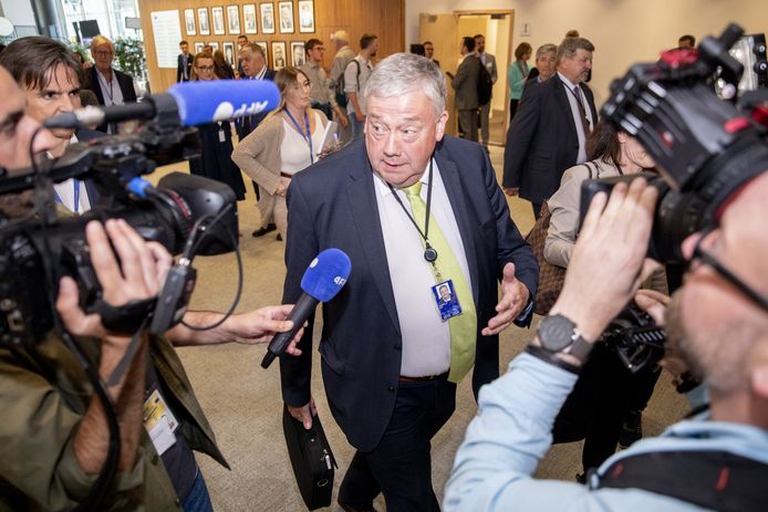 Staatsveiligheid sloeg al 8 keer alarm over politici sinds begin ...