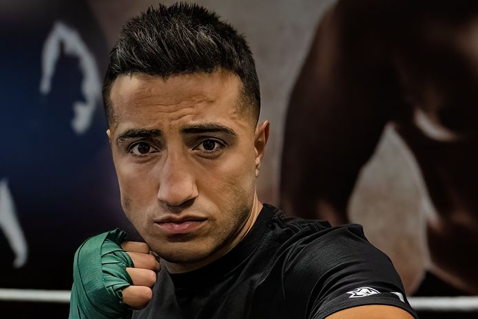 Domper voor Tilburgse kickbokser Tayfun Özcan: wereldtitelgevecht gaat ...