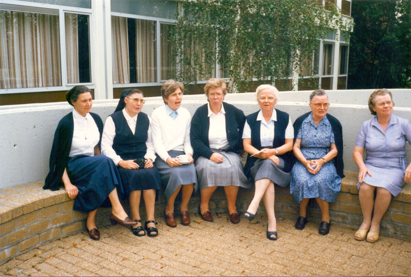 Stad in rouw na overlijden Zuster Monica (84), tien jaar directrice van ...
