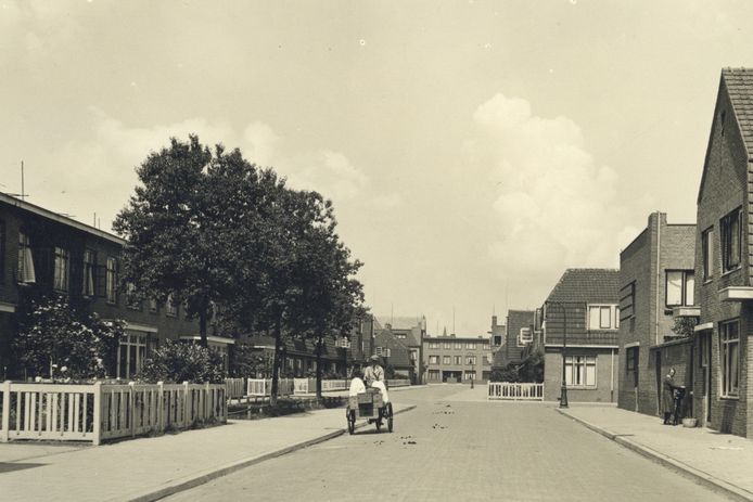 Zuilen of Utrecht? Het duurde tot 1954 voordat daar duidelijkheid over was | Toen en Nu ...