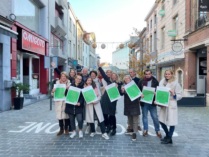 Dertigtal handelaren uit de Molenstraat geven verwenweekend weg: “Het ...