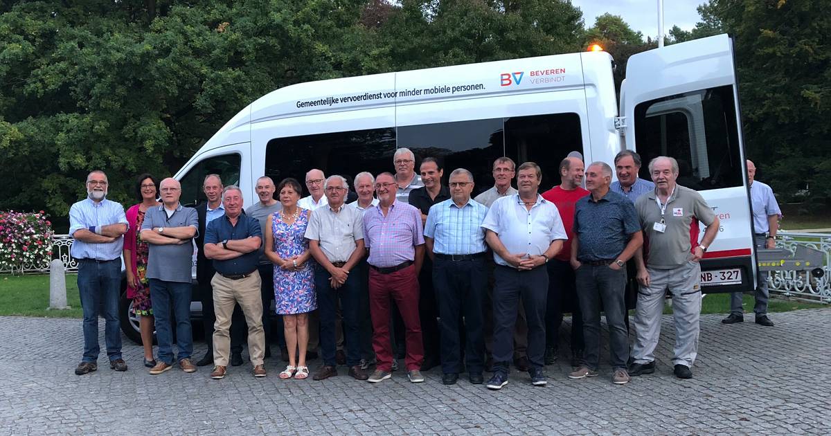 Nieuwe Handicar voor vervoer minder mobielen | Beveren | hln.be