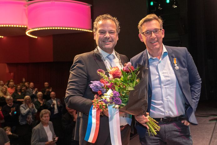 Bijzondere avond voor de Verschures, wethouder Rick speldt broer Jules ...