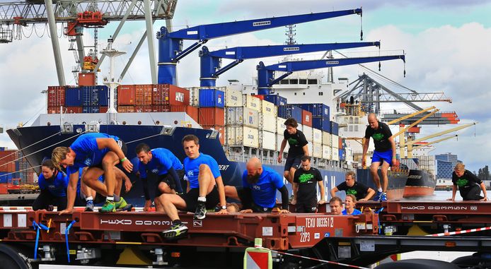 Rotterdam Harbour Run viert jubileum met ‘de beste obstakels’ van de ...