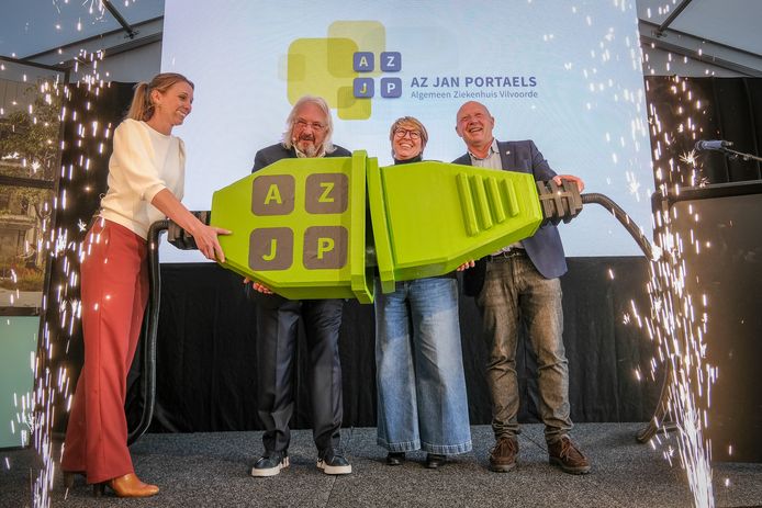 Bouw van nieuw AZ Jan Portaels officieel gestart: “Hier bouwen we aan ...