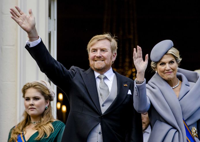 Dreigt onze monarchie uit te doven? ‘Koning balanceert op heel dun ...